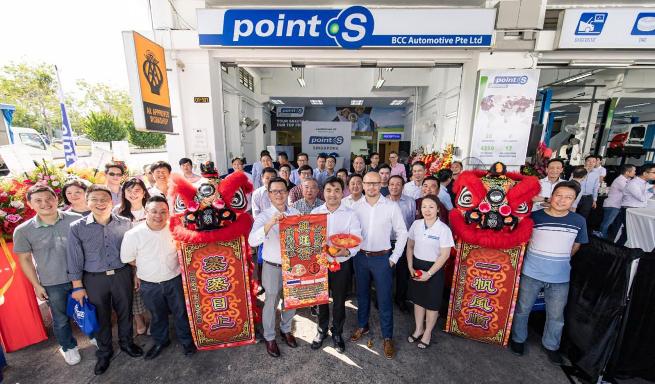 Point S Opens its First Branded Location in Singapore