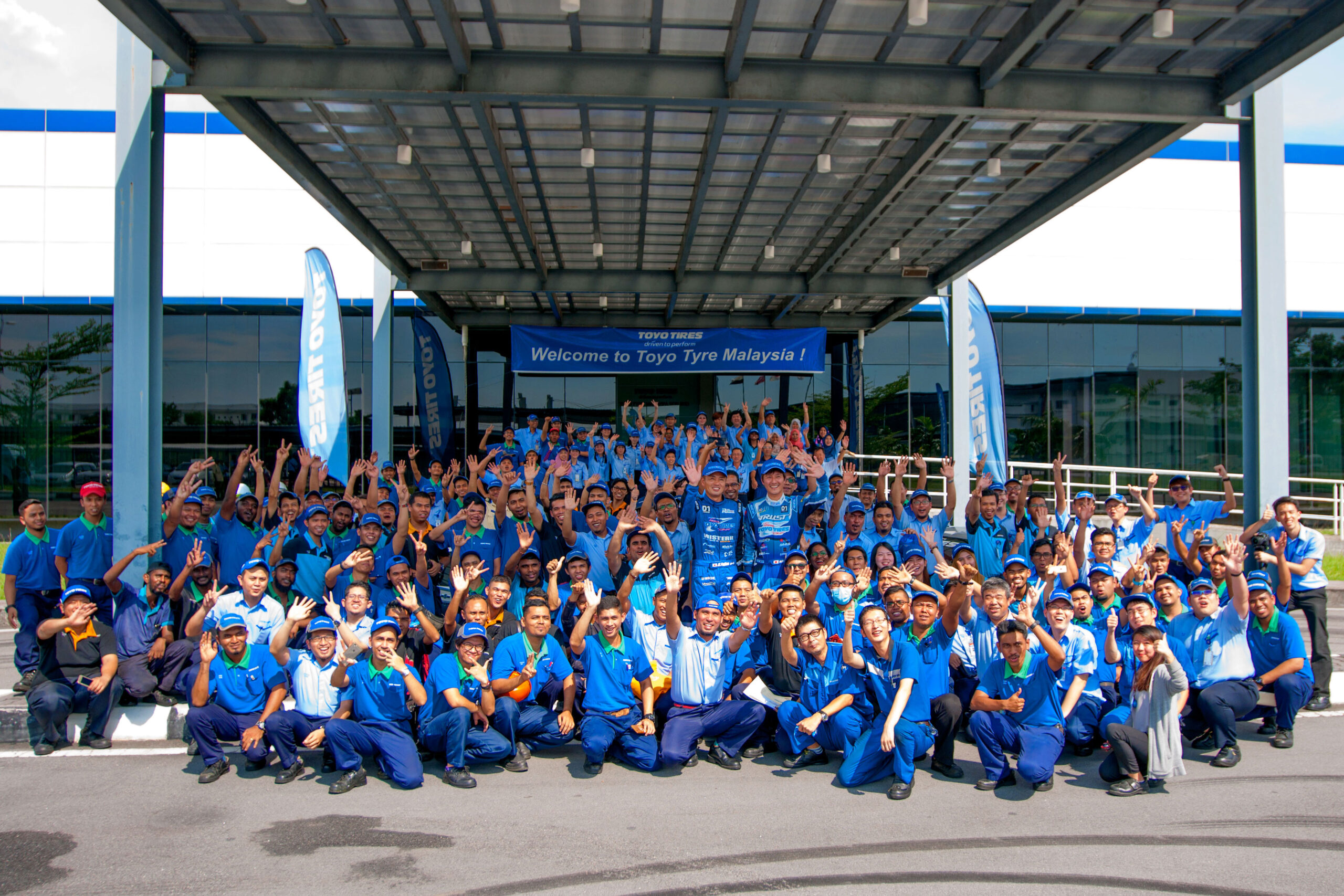 Champion Drifters Visit Toyo Malaysia Factory - The Tyreman Magazine